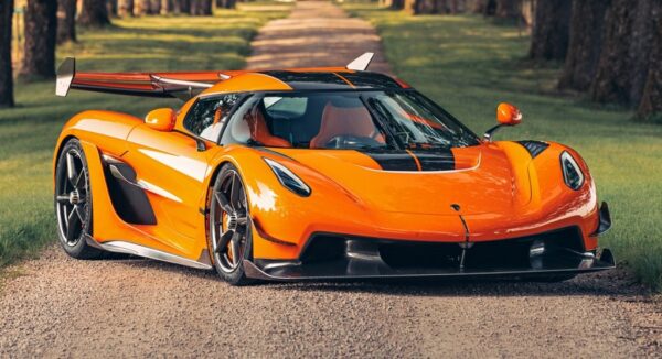 Pure Gold. Koenigsegg Jesko Attack - Flavored Times
